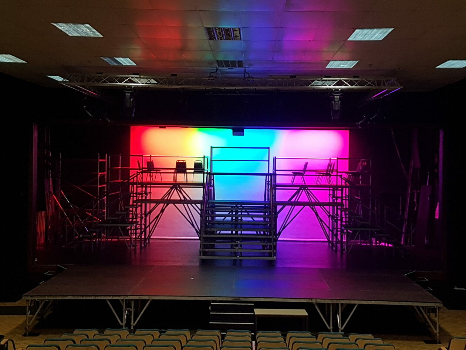 News - School Stage